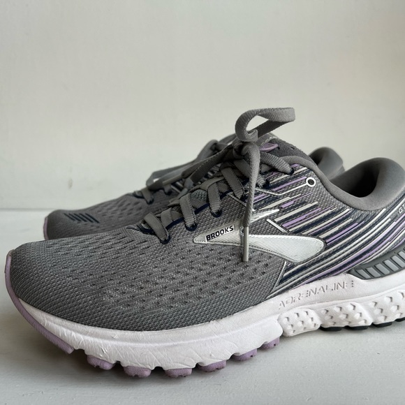 Brooks | Shoes | Brooks Gray And Purple Running Shoes Size 8 | Poshmark